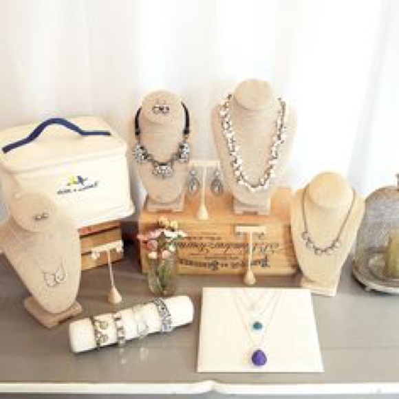 Jewelry | Great Bracelet Display Roll | Poshmark